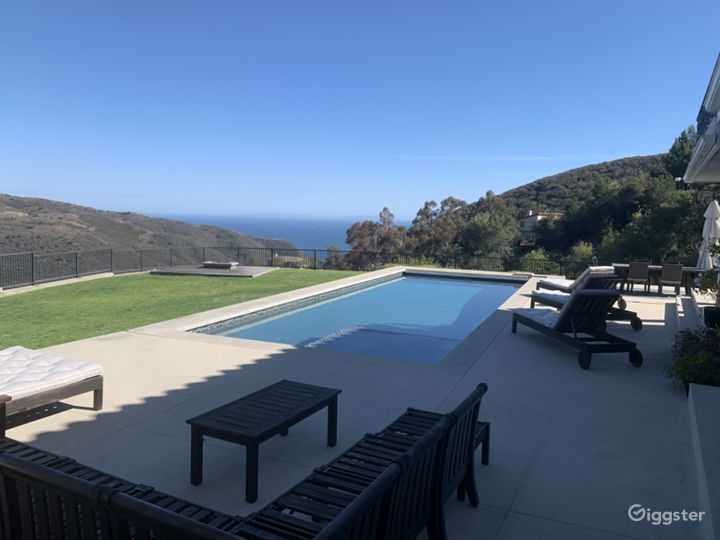 Breathtaking malibu estate with endless ocean view | Rent this location ...