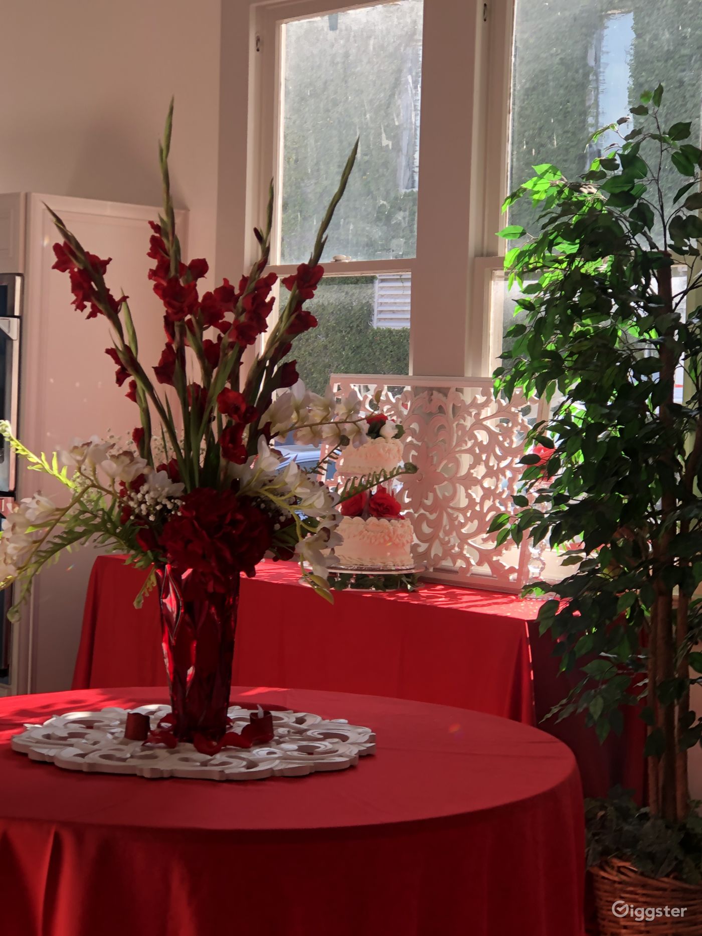 Nice and Cozy Event Space in Baton Rouge | Rent this location on Giggster