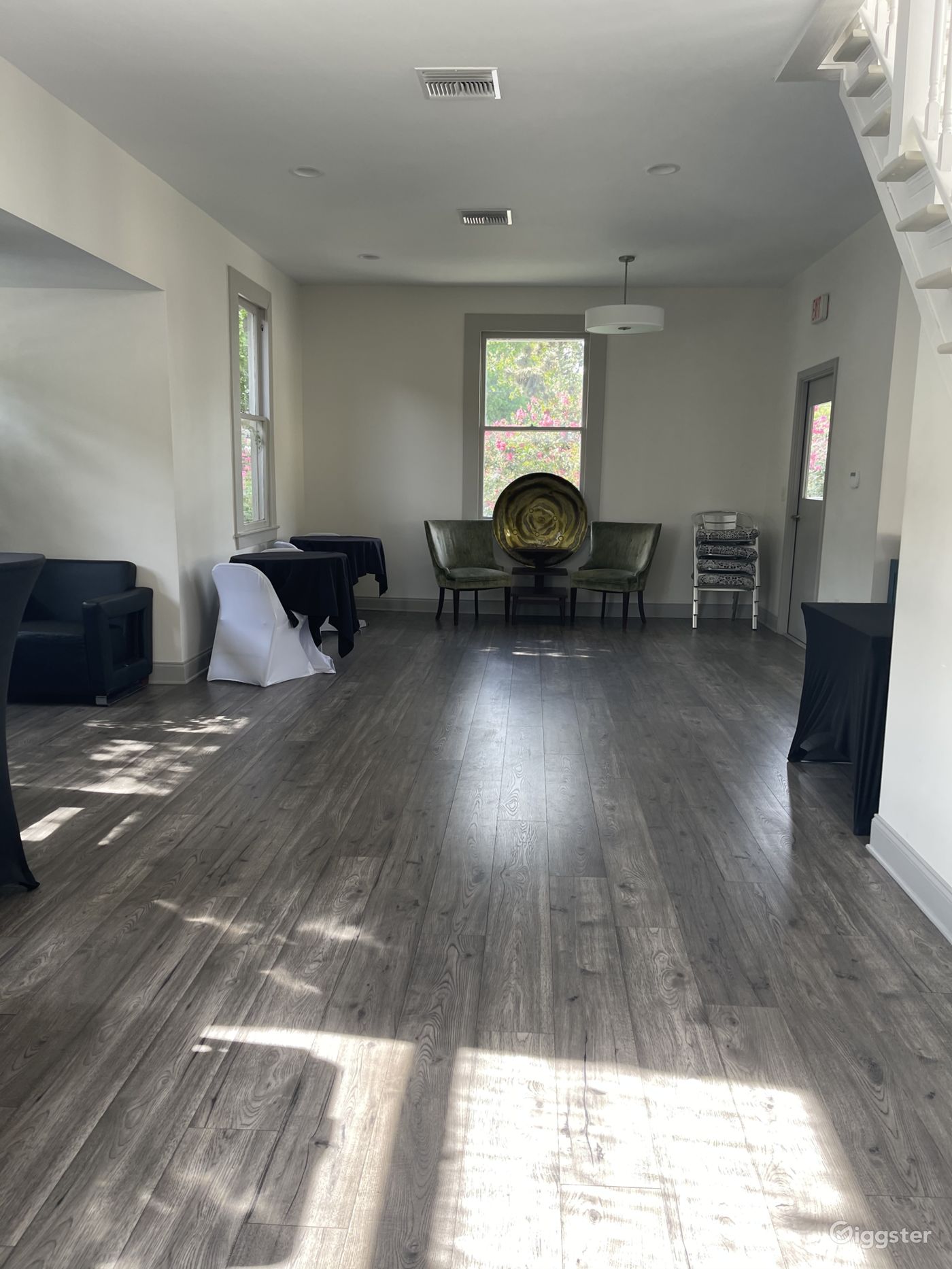 Nice and Cozy Event Space in Baton Rouge | Rent this location on Giggster