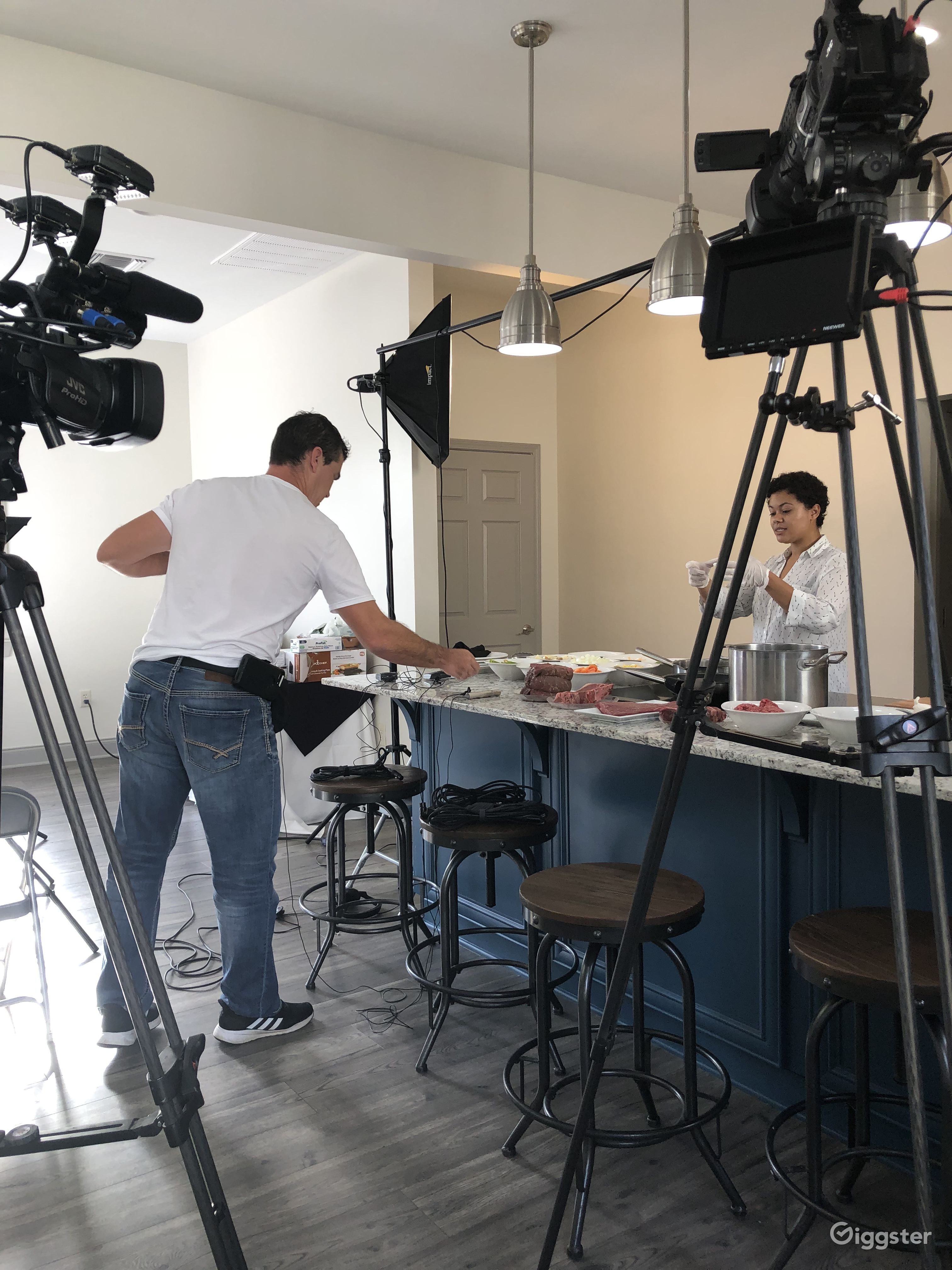 Nice and Cozy Event Space in Baton Rouge | Rent this location on Giggster