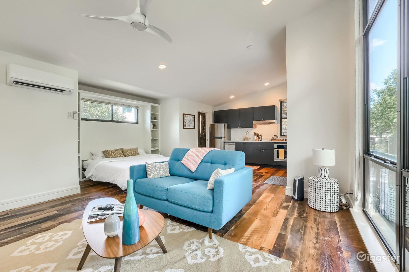 Modern and Spacious Blue Tree House | Rent this location on Giggster