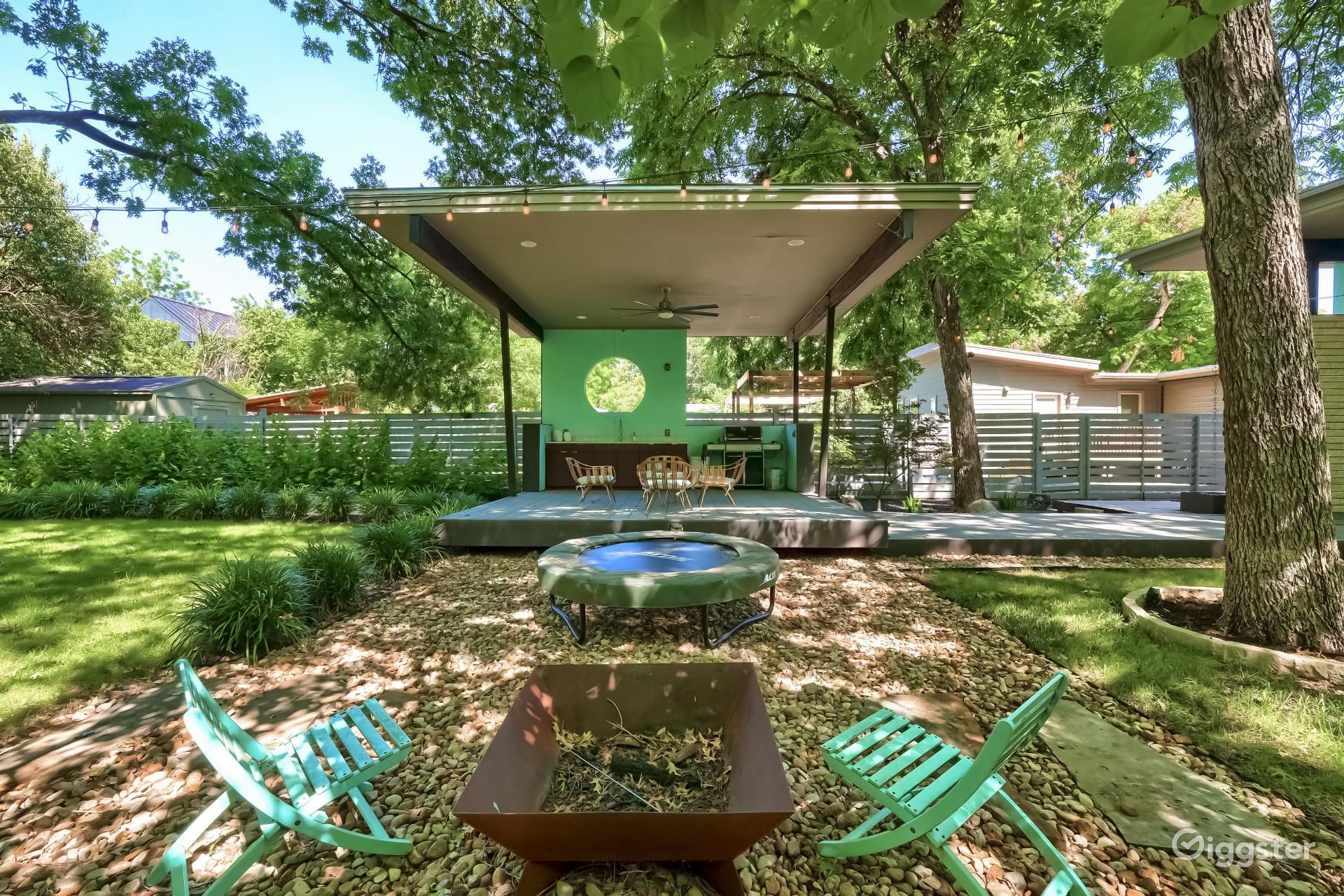 Modern and Spacious Blue Tree House | Rent this location on Giggster