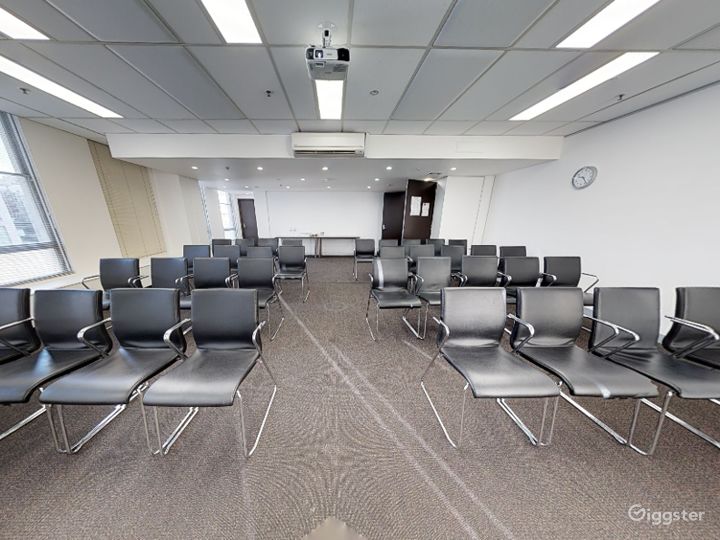 Room 804 ll Melbourne | Rent this location on Giggster