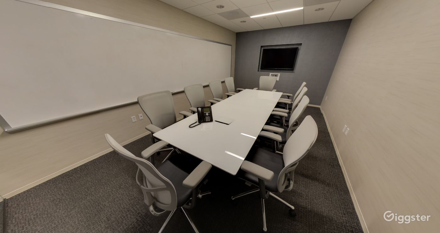 Professional Conference Room for 10 people | Rent this location on Giggster