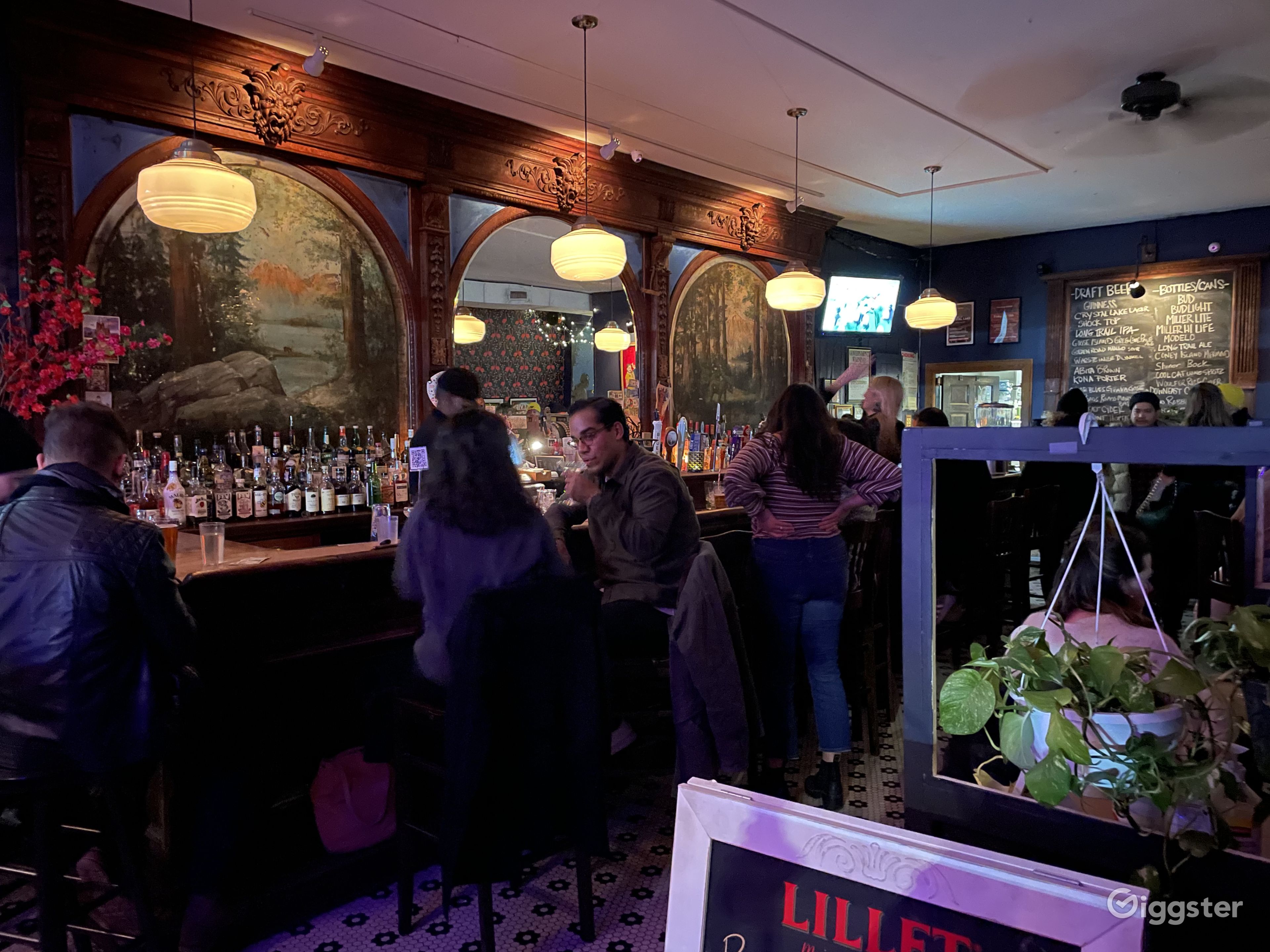 Classically Styled Bar and Private Event Space | Rent this location on ...