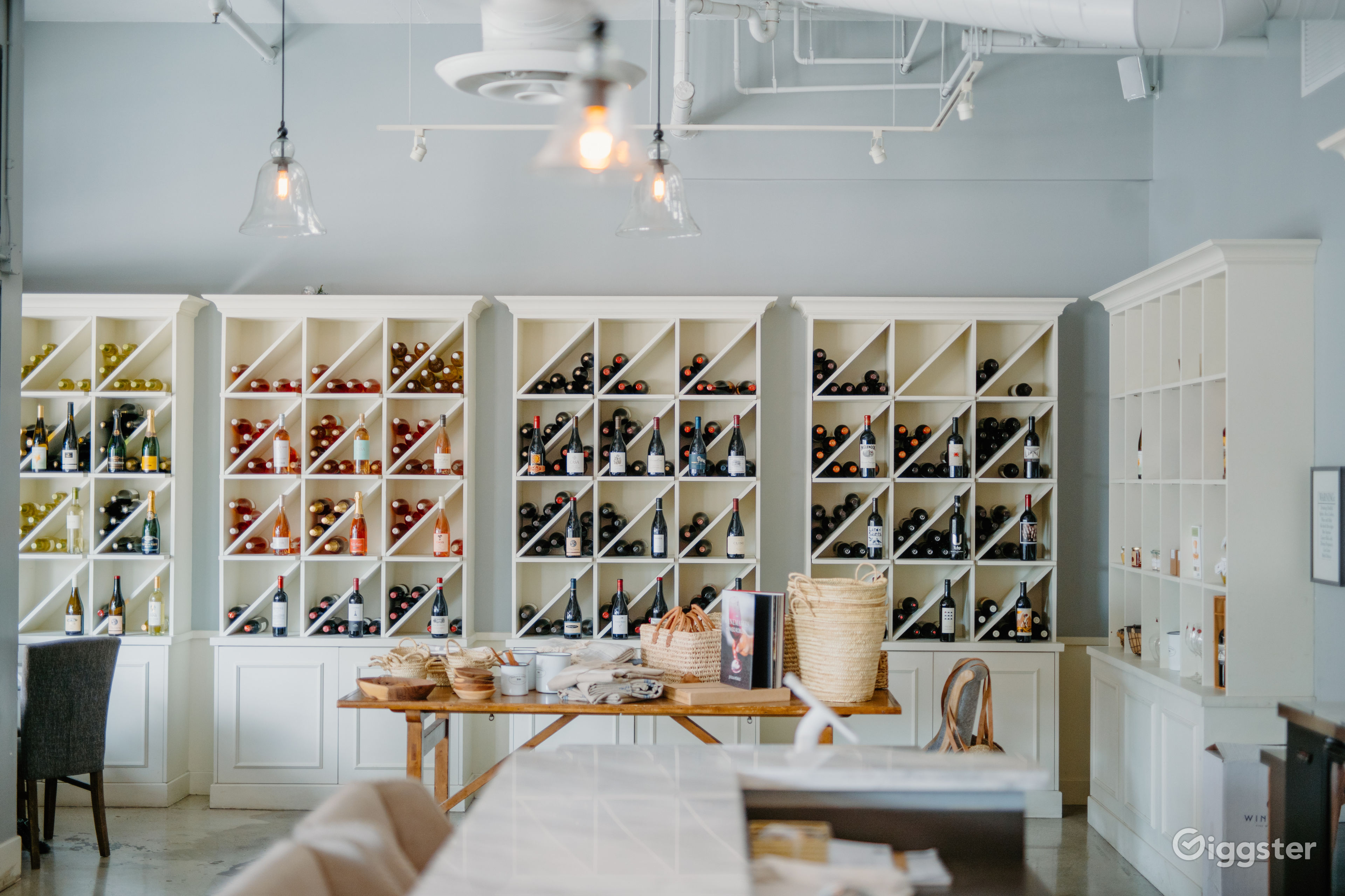 Elegant Wine Bar, Restaurant, Boutique | Rent this location on Giggster