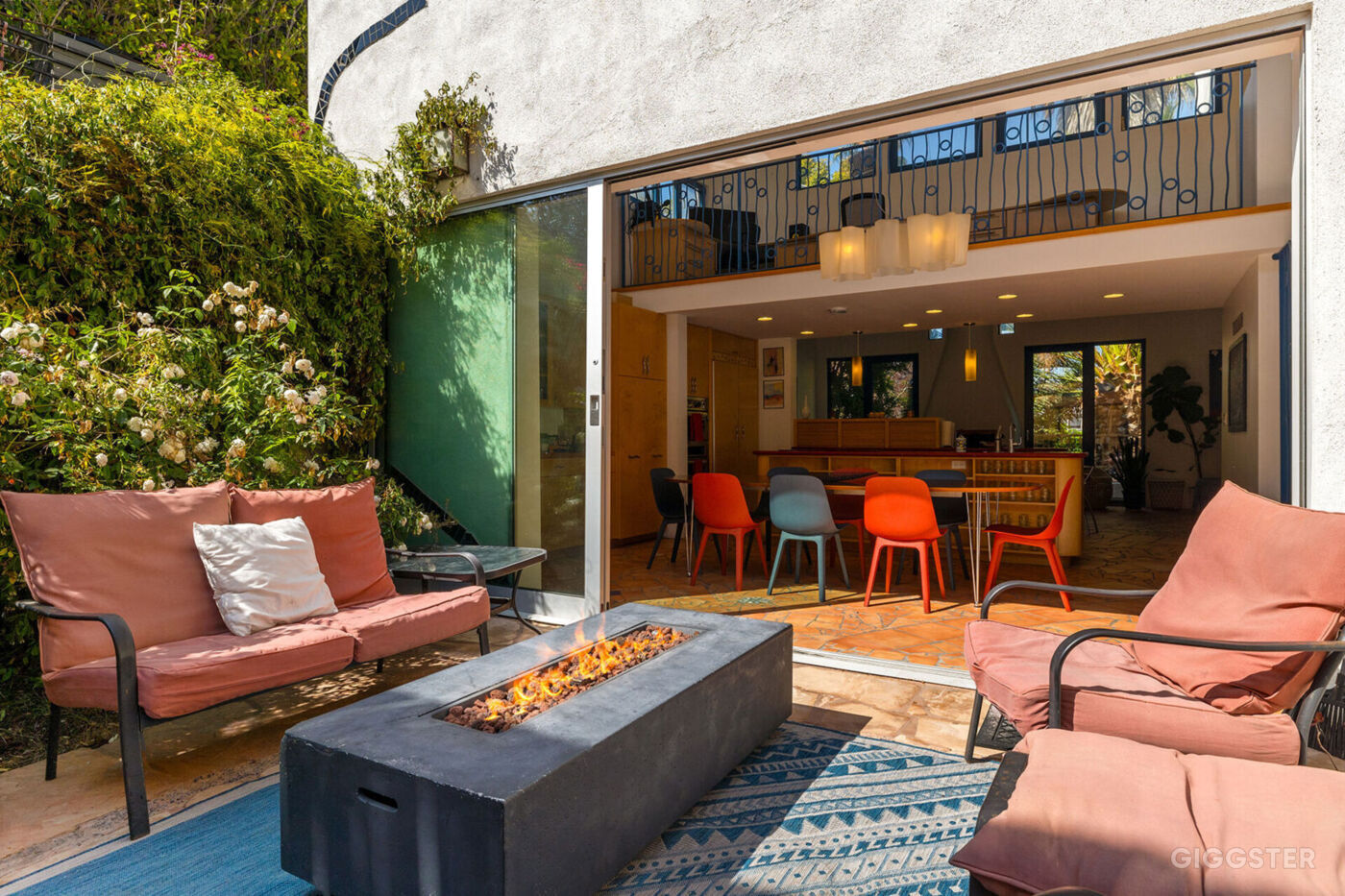 Artistic Venice Beach House near Venice Canals | Rent this location on ...