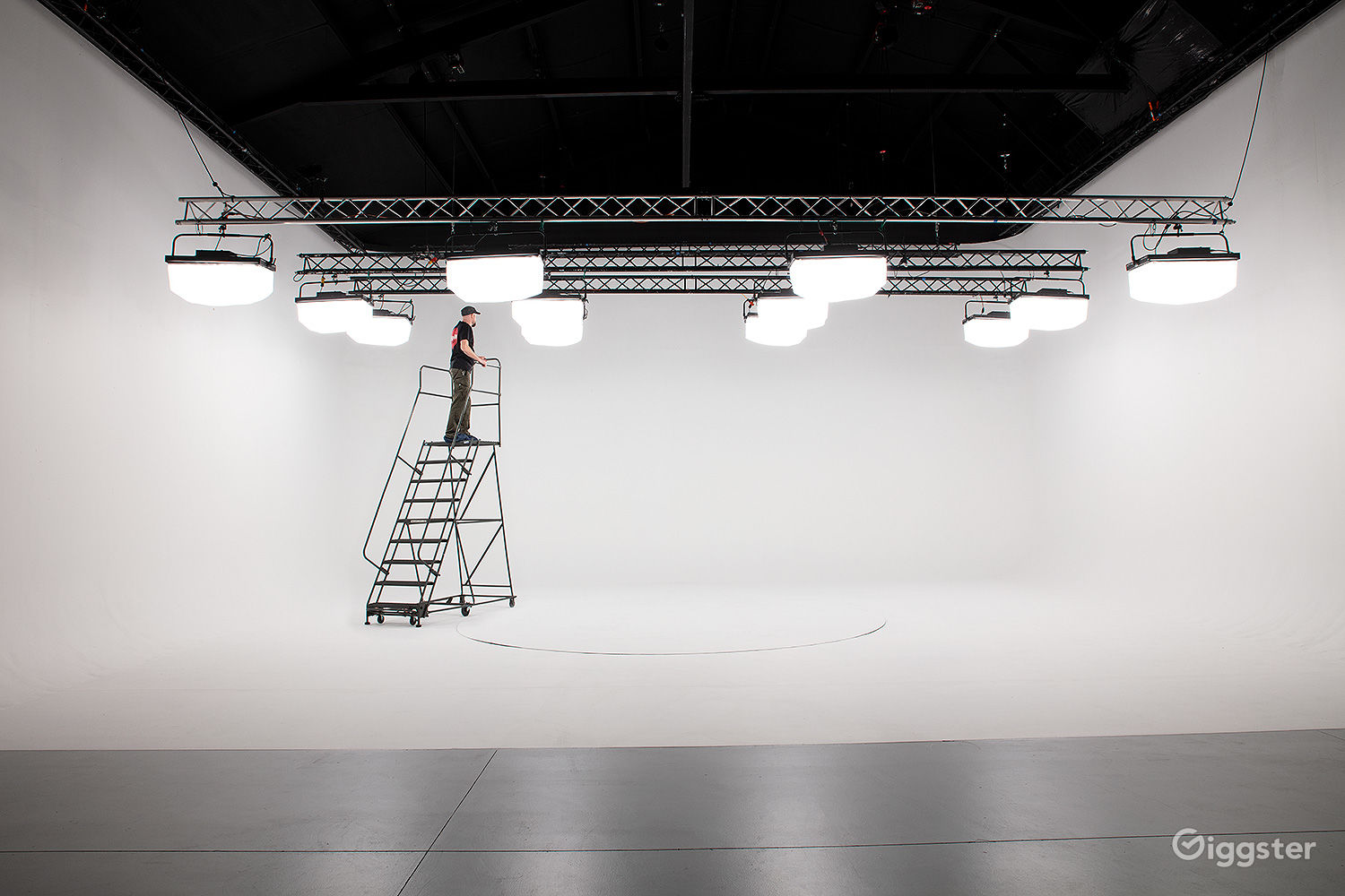 Carousel / Turntable Studio in Anaheim | Rent this location on Giggster