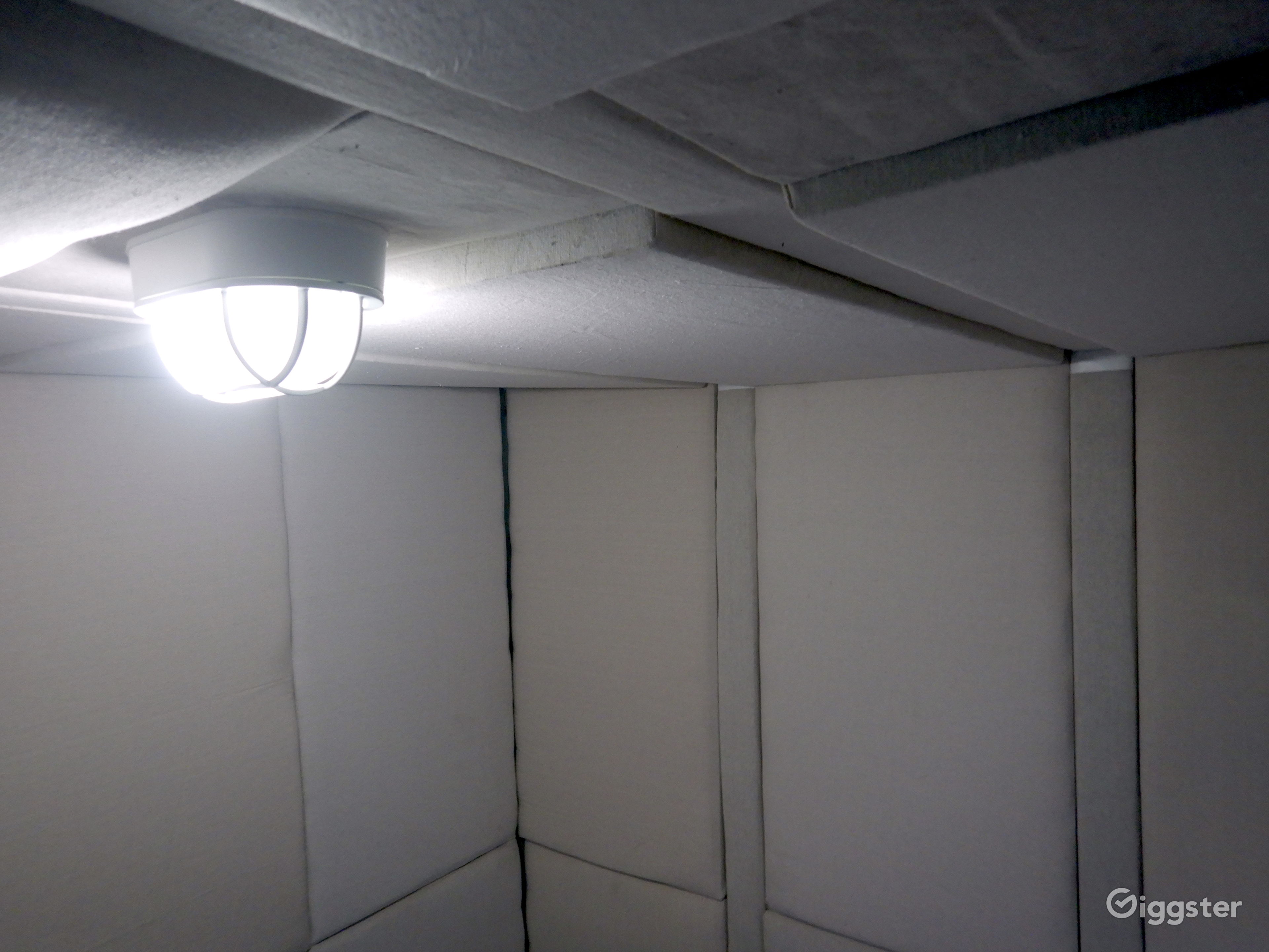 ASYLUM / PADDED CELL STANDING SET | Rent this location on Giggster