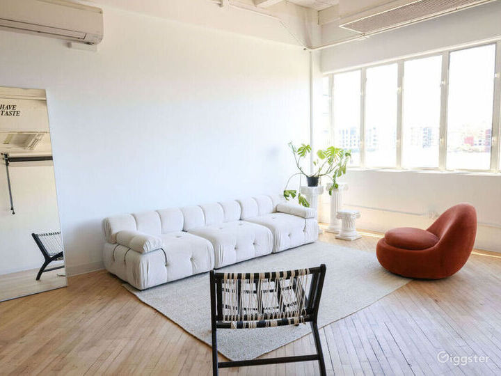 Stunning Downtown Daylight Studio | Rent this location on Giggster