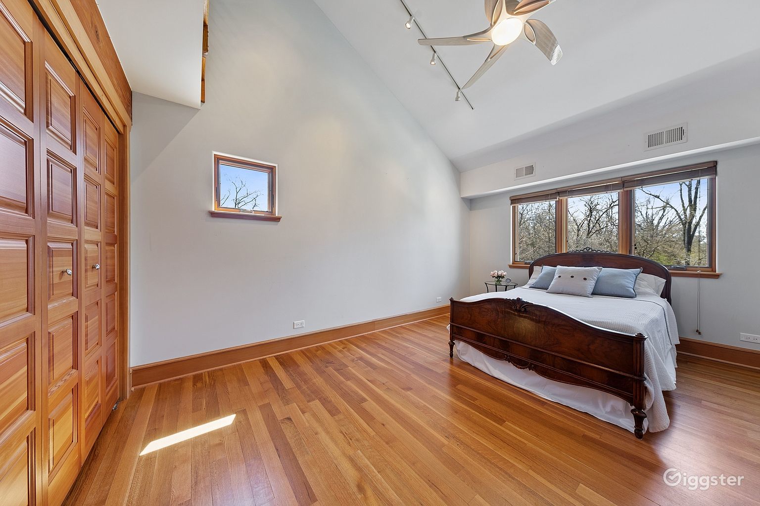 True Timber-frame Loft Home with Guesthouse | Rent this location on ...