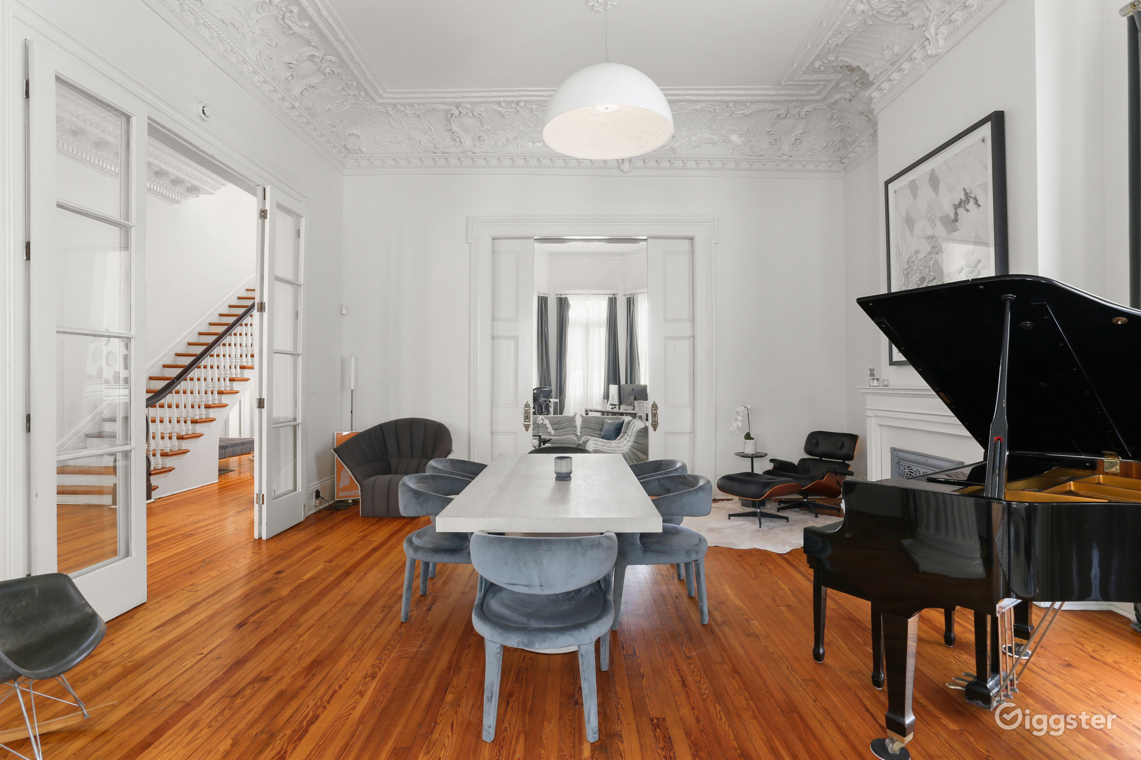 Southern Estate - Epic Crown Molding & Ballroom | Rent this location on ...