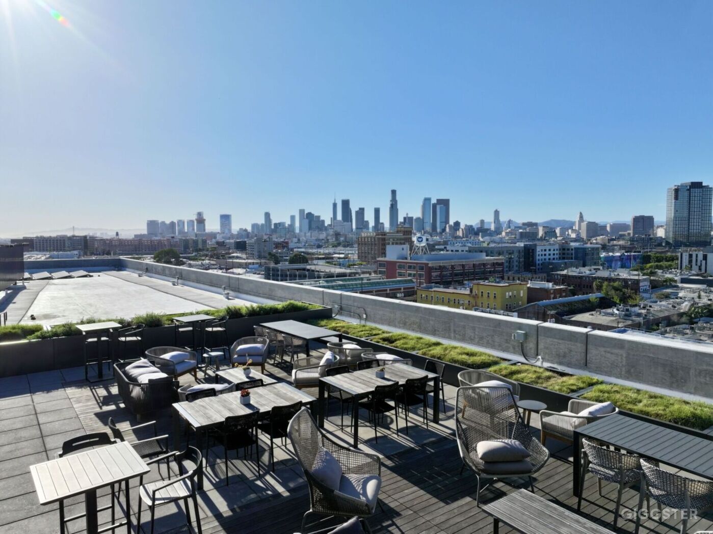 Luxury Rooftop Lounge Space w/ Skyline View | Rent this location on ...