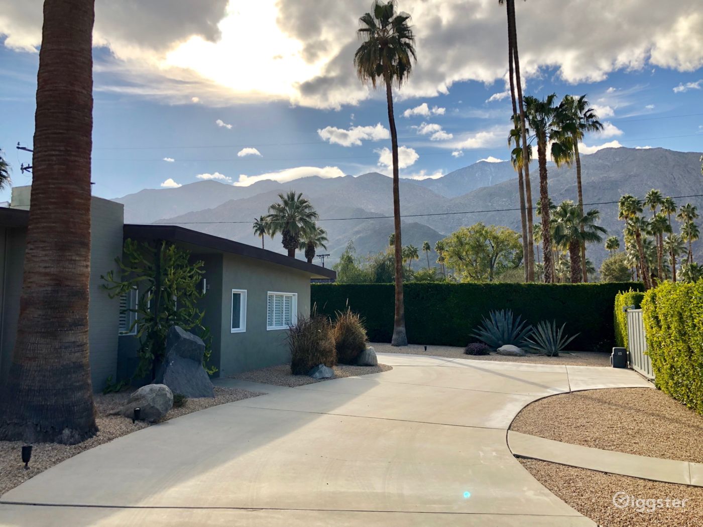 Mid-Century Compound with Stunning Mountain Views | Rent this location ...
