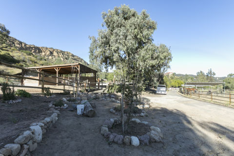 Spanish-Style Horse Ranch With View | Rent this location on Giggster