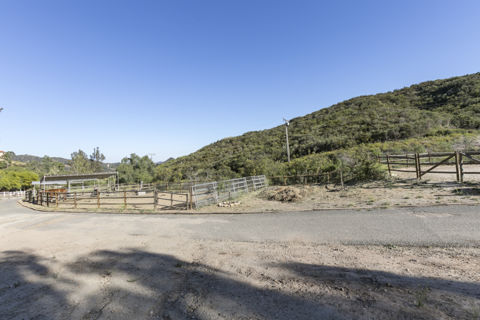 Spanish-Style Horse Ranch With View | Rent this location on Giggster