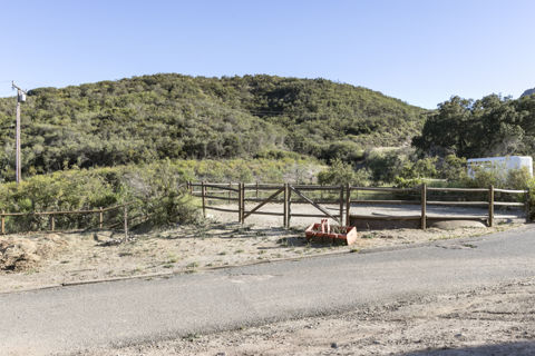 Spanish-Style Horse Ranch With View | Rent this location on Giggster