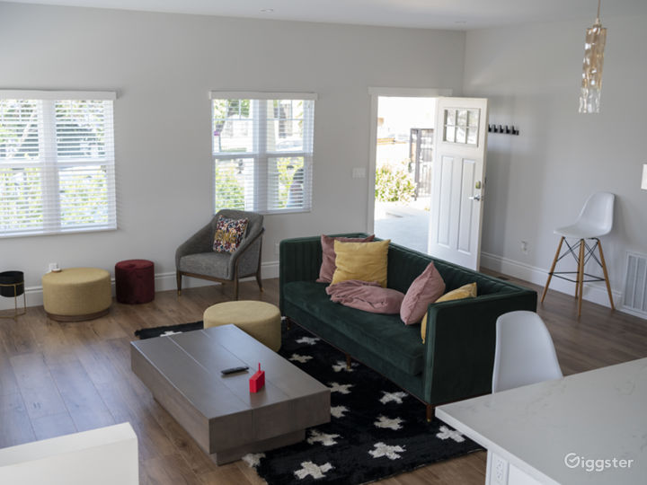 Entire Triplex W/ View of Hollywood Sign | Rent this location on Giggster