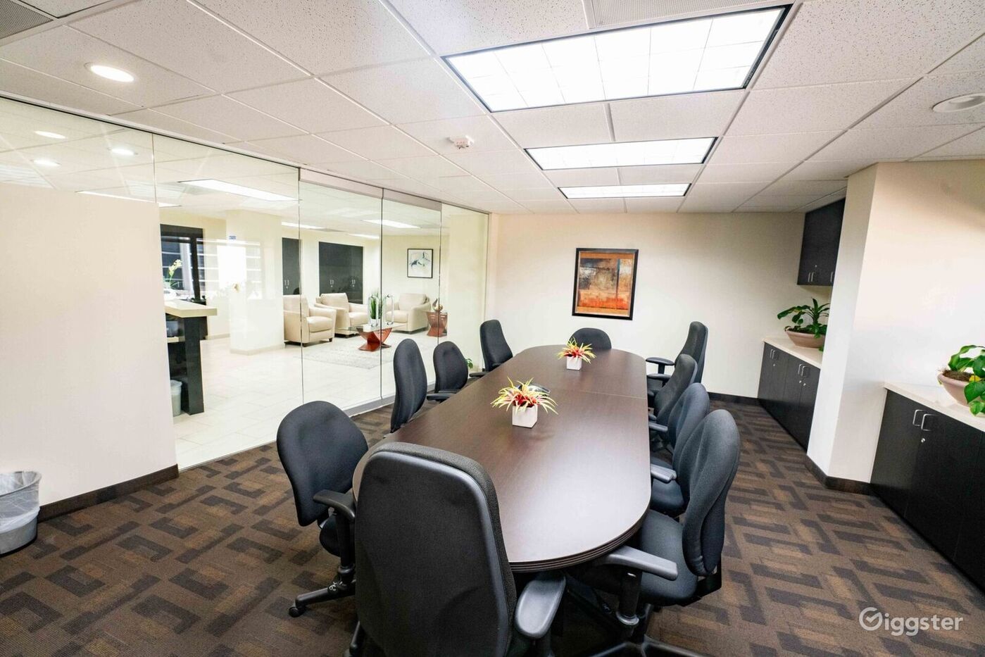 Suite 700: Executive Conference Room (LAX) | Rent this location on Giggster