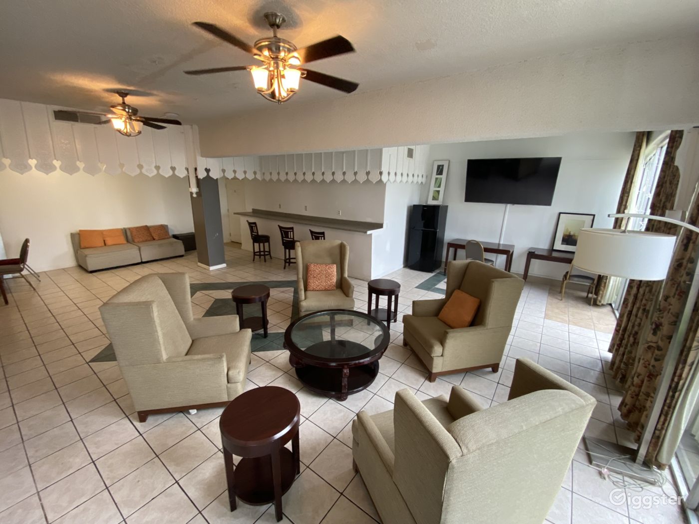 Meeting and Event Spaces in the Heights | Rent this location on Giggster