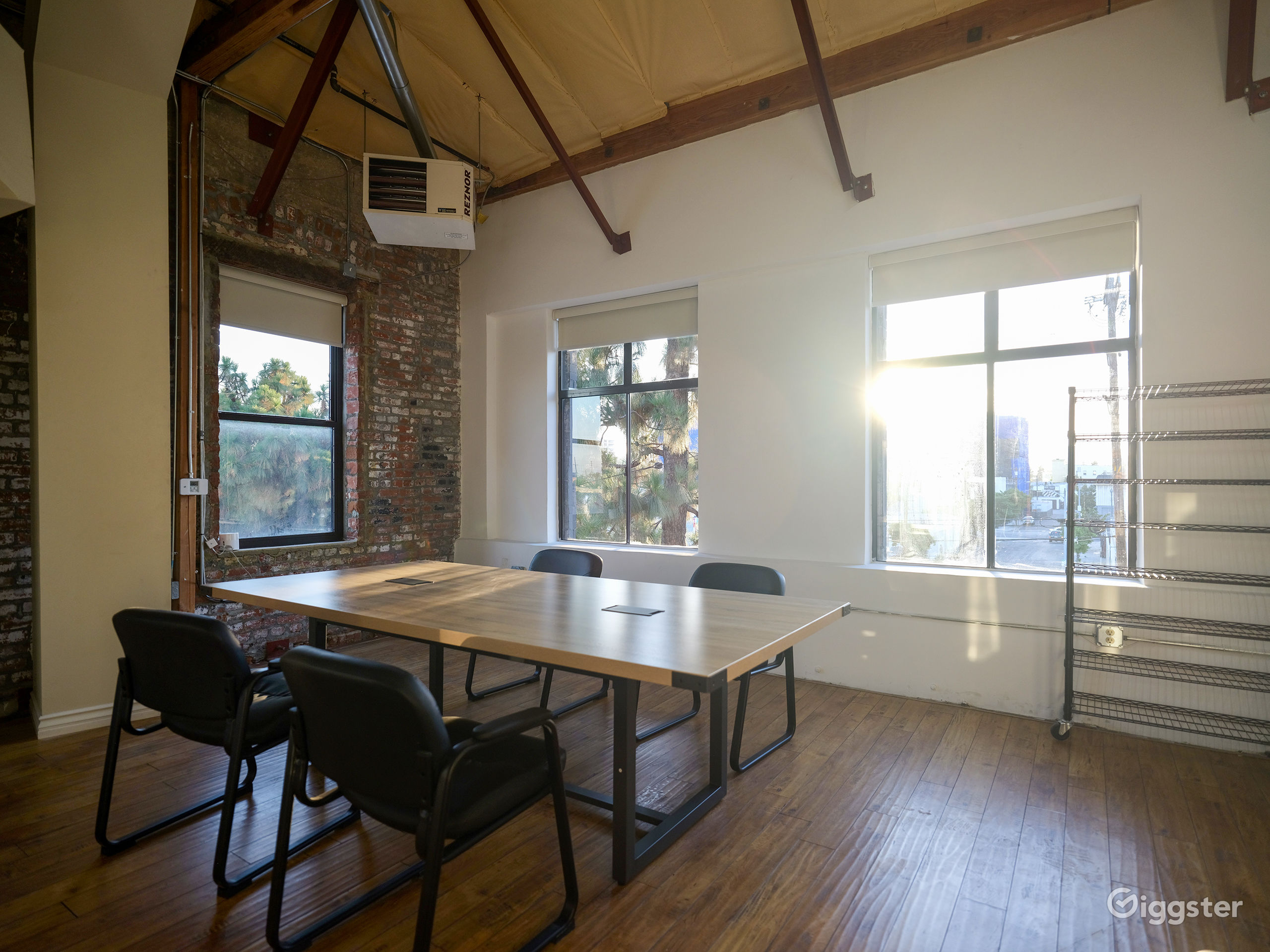 Epic Loft Photo/Video/Podcast Studio w/HVAC | Rent this location on ...