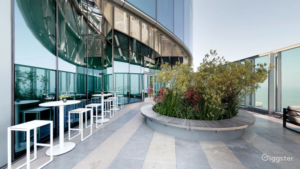 42nd Floor Sky Lounge & Deck in East Cut | Rent this location on Giggster