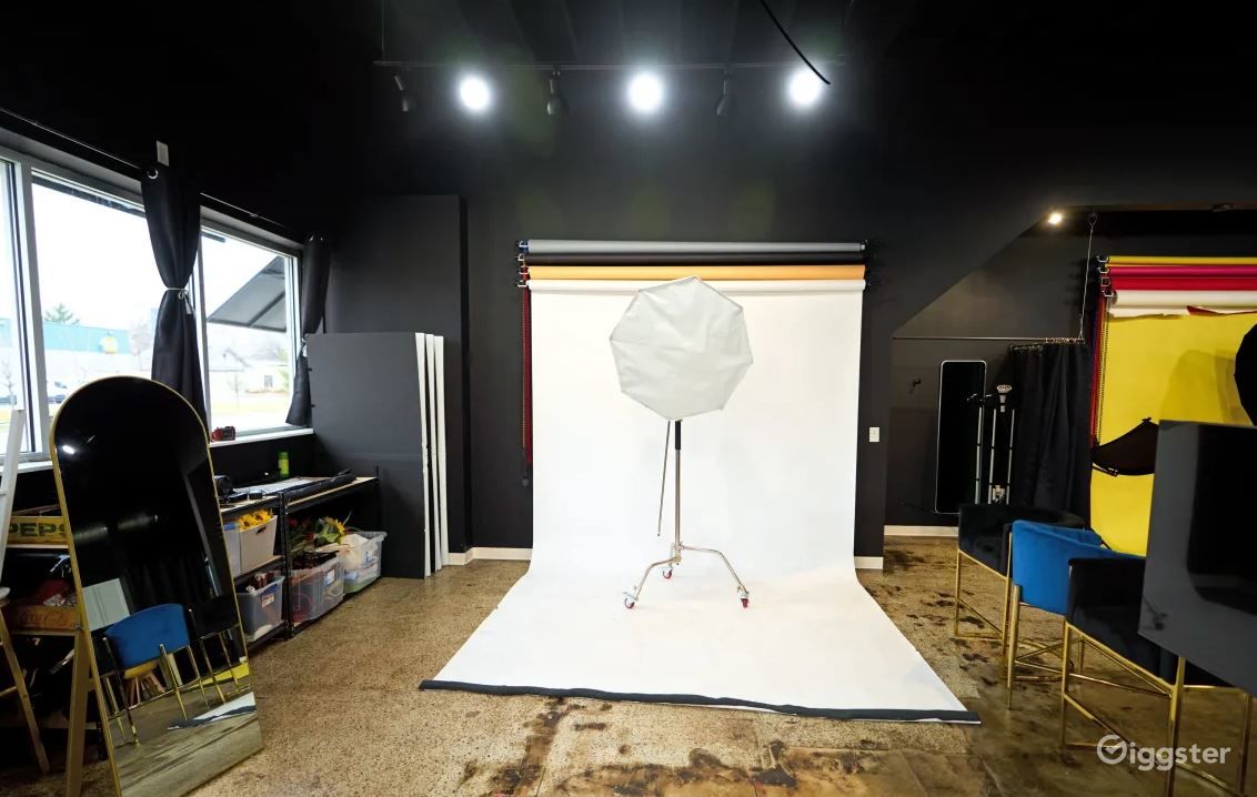 Smaller Photography/Filming Studio | Rent this location on Giggster