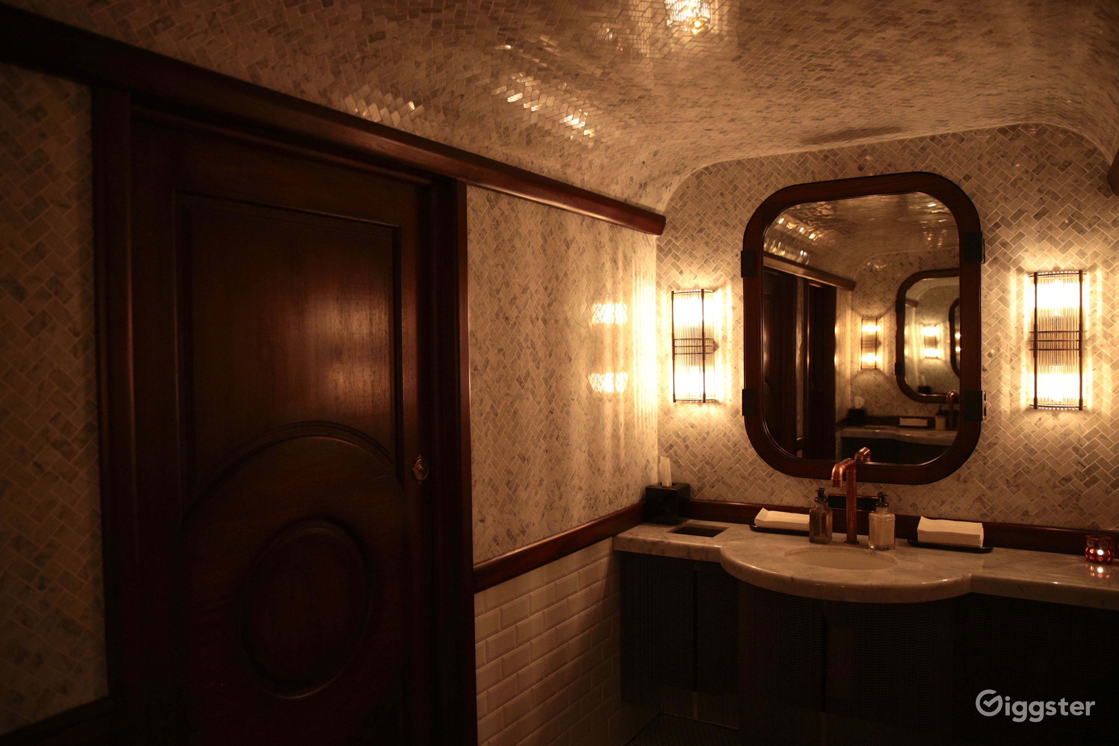 Old Hollywood/Train Themed Bar & Restaurant | Rent this location on ...