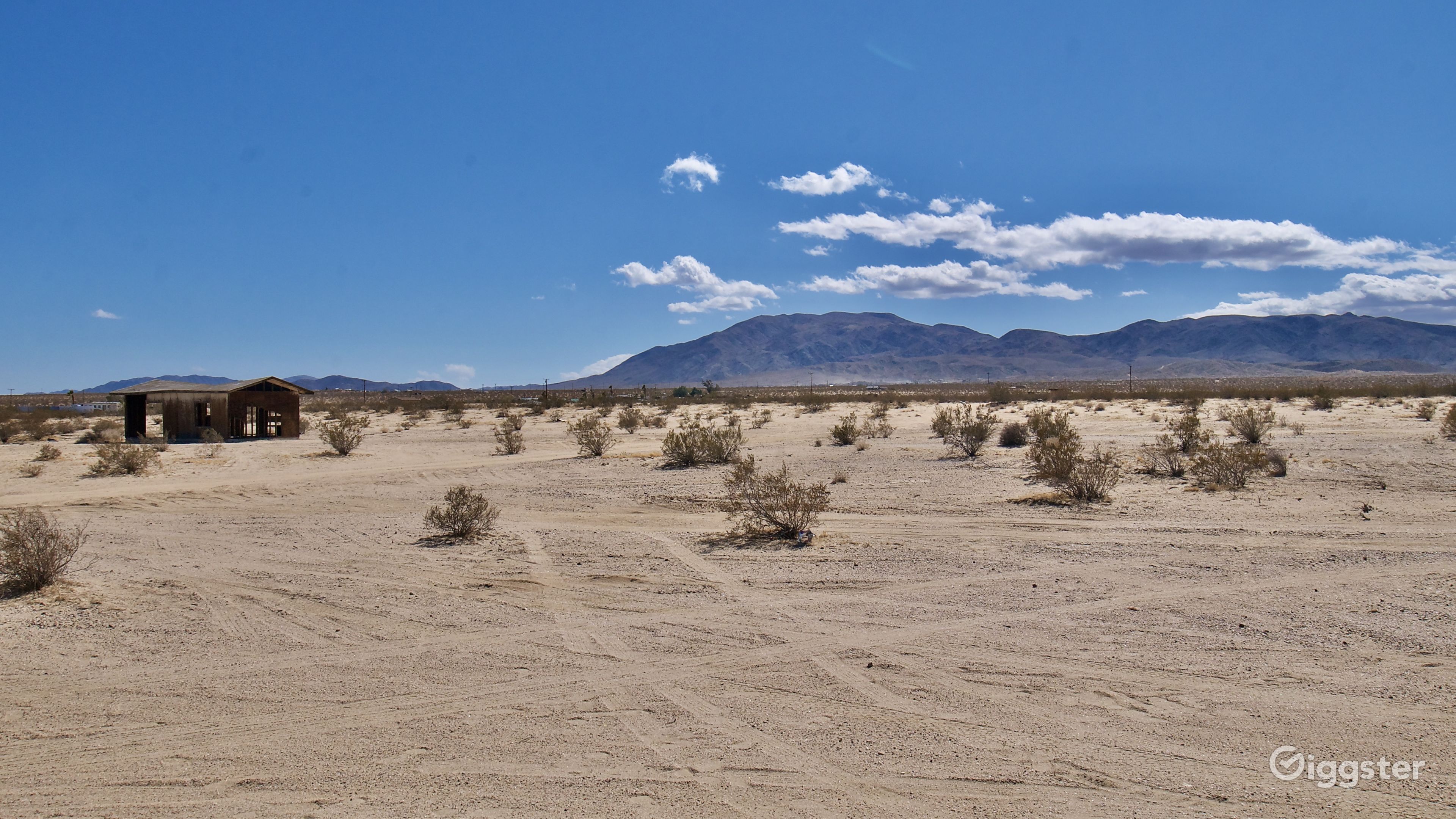 Open Air Desert Studio | Rent this location on Giggster