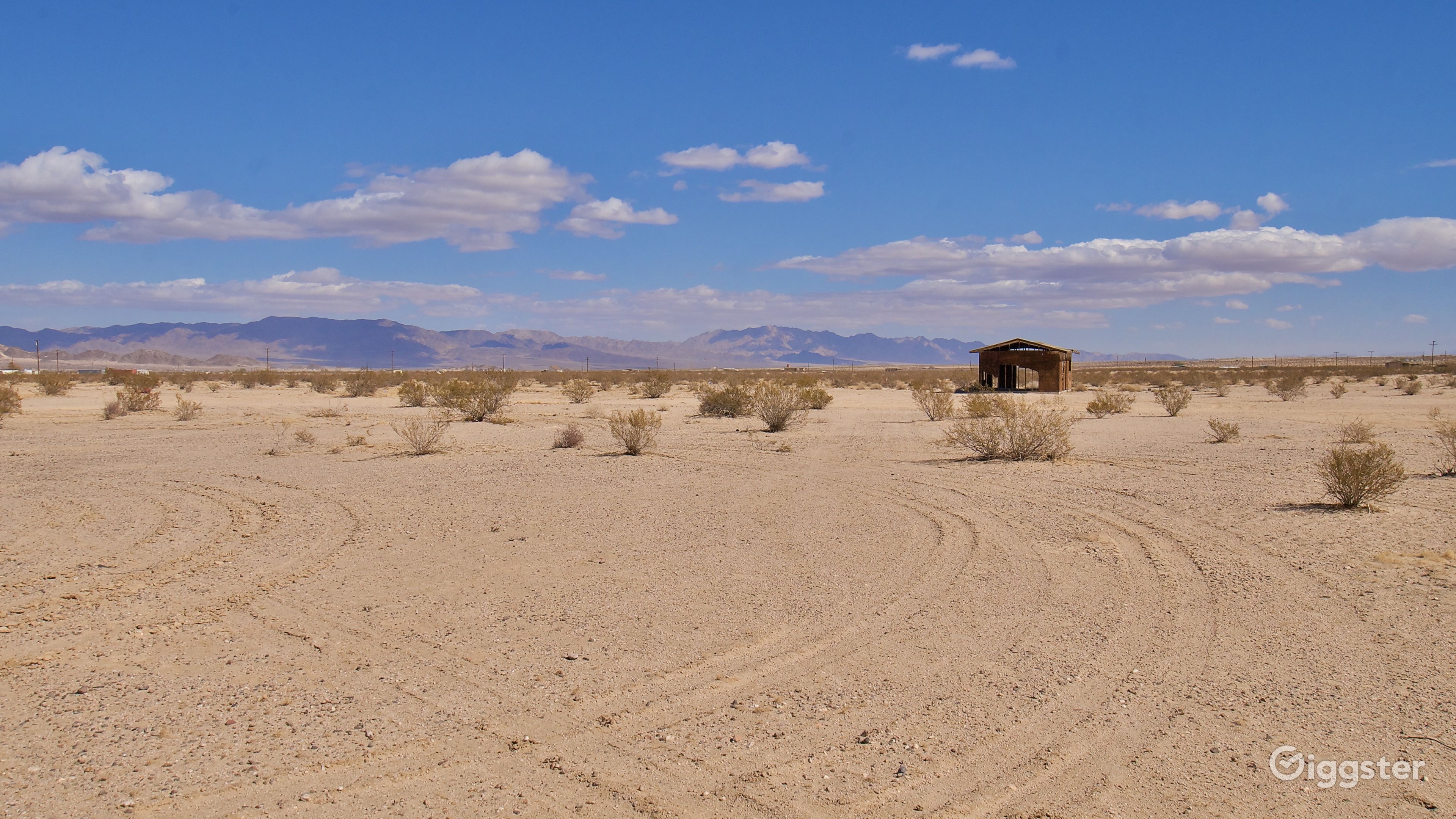 Open Air Desert Studio | Rent this location on Giggster