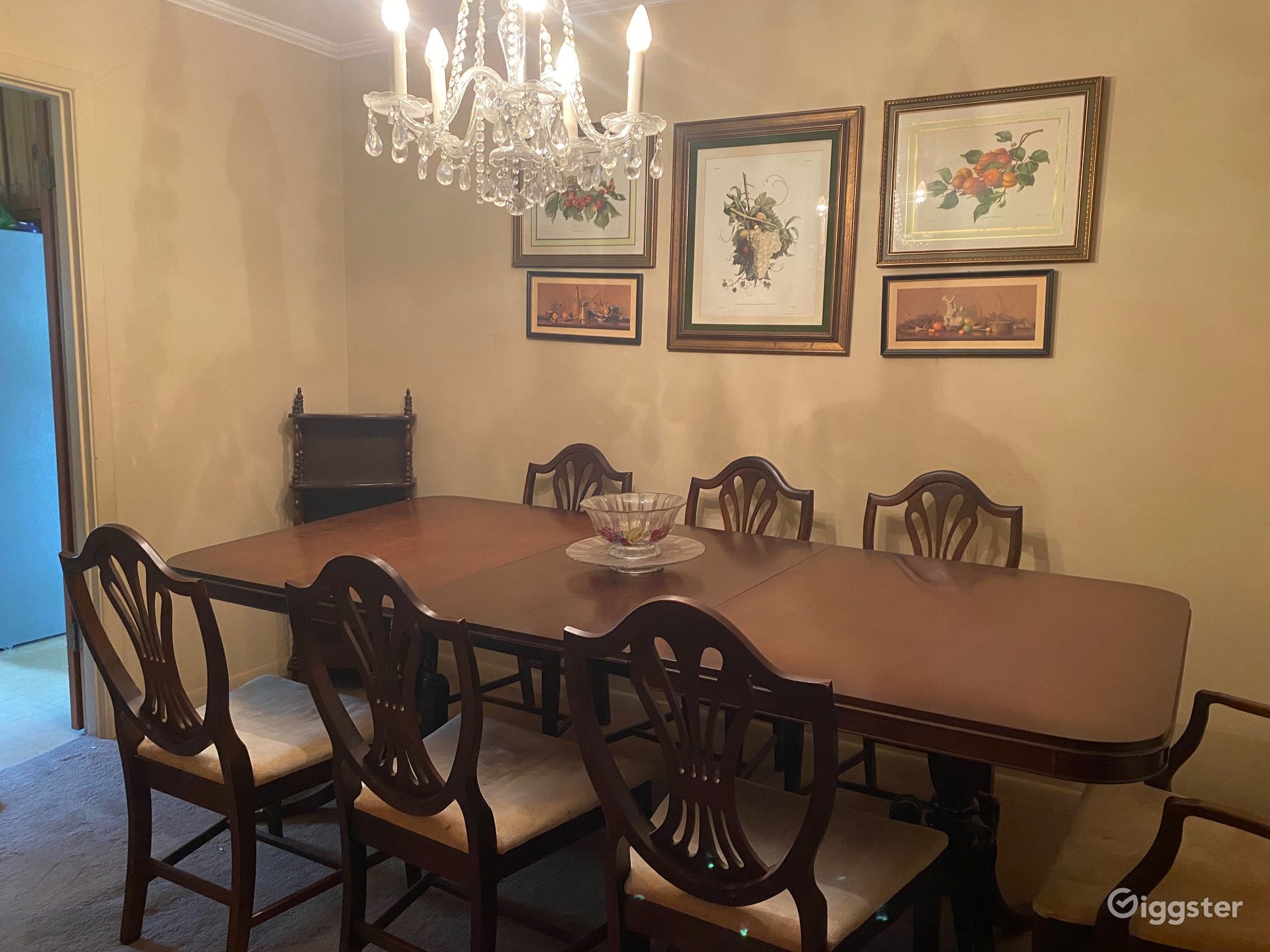 1960s Vintage Formal Dining & Sitting Room | Rent this location on Giggster