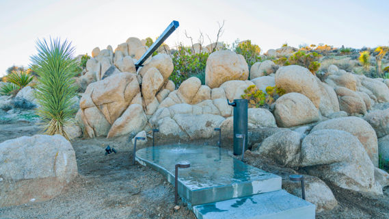 4 acre Joshua Tree oasis, all custom prvt backyard | Rent this location ...