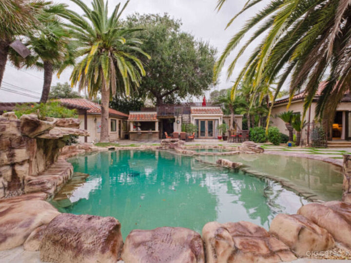 RESEDA RANCH RETREAT SPANISH LUXE | Rent this location on Giggster