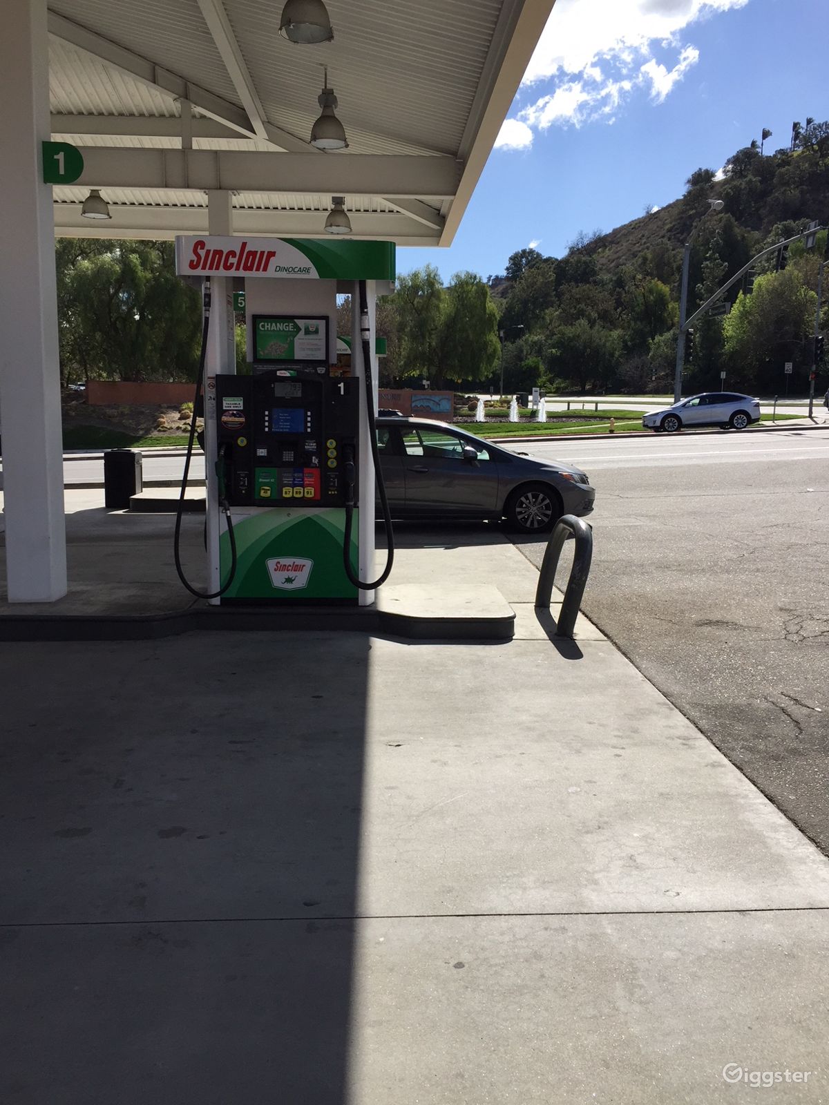 Gas Station, Mini Mart & Restaurant | Rent this location on Giggster