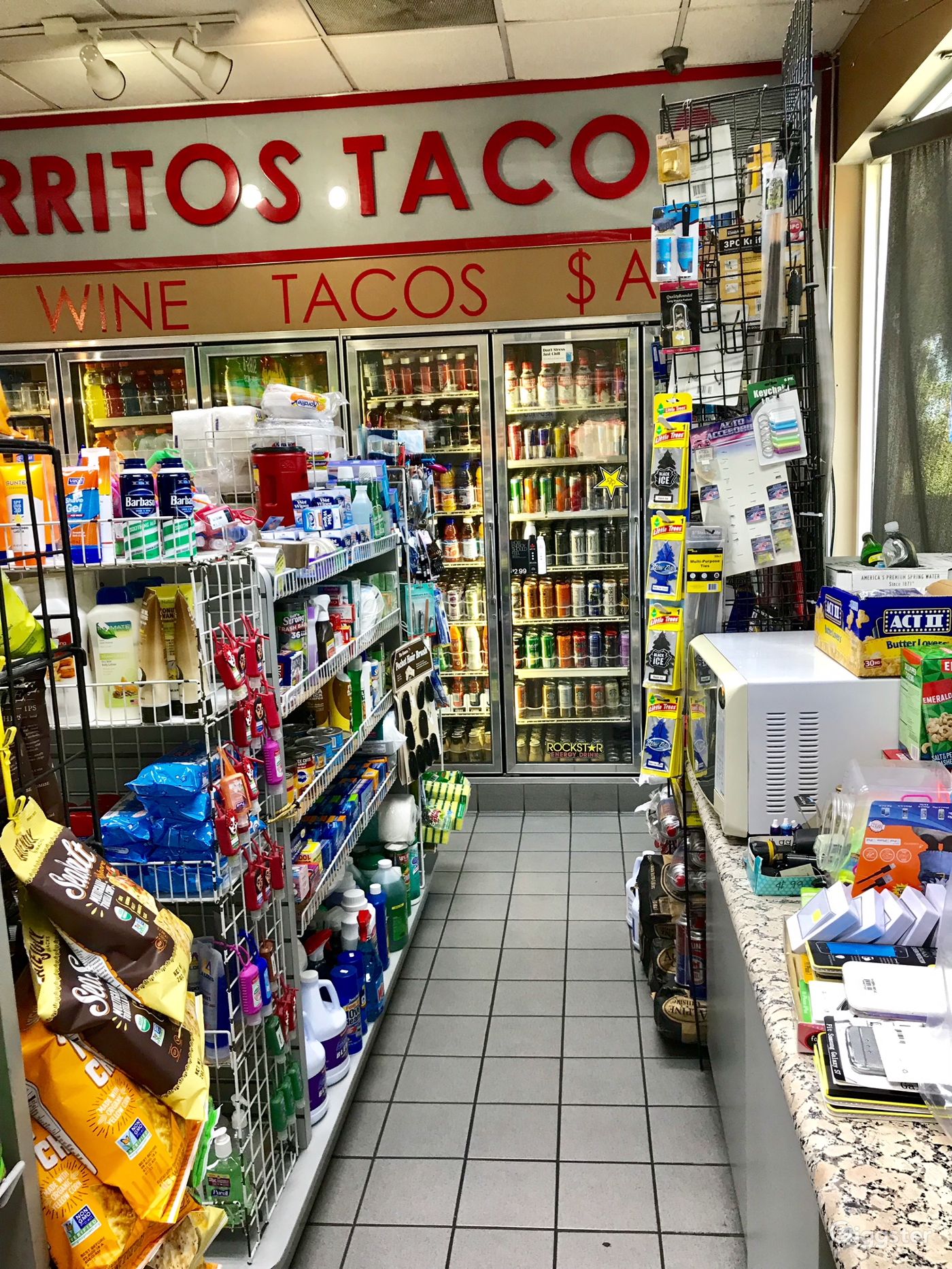 Gas Station, Mini Mart & Restaurant | Rent this location on Giggster