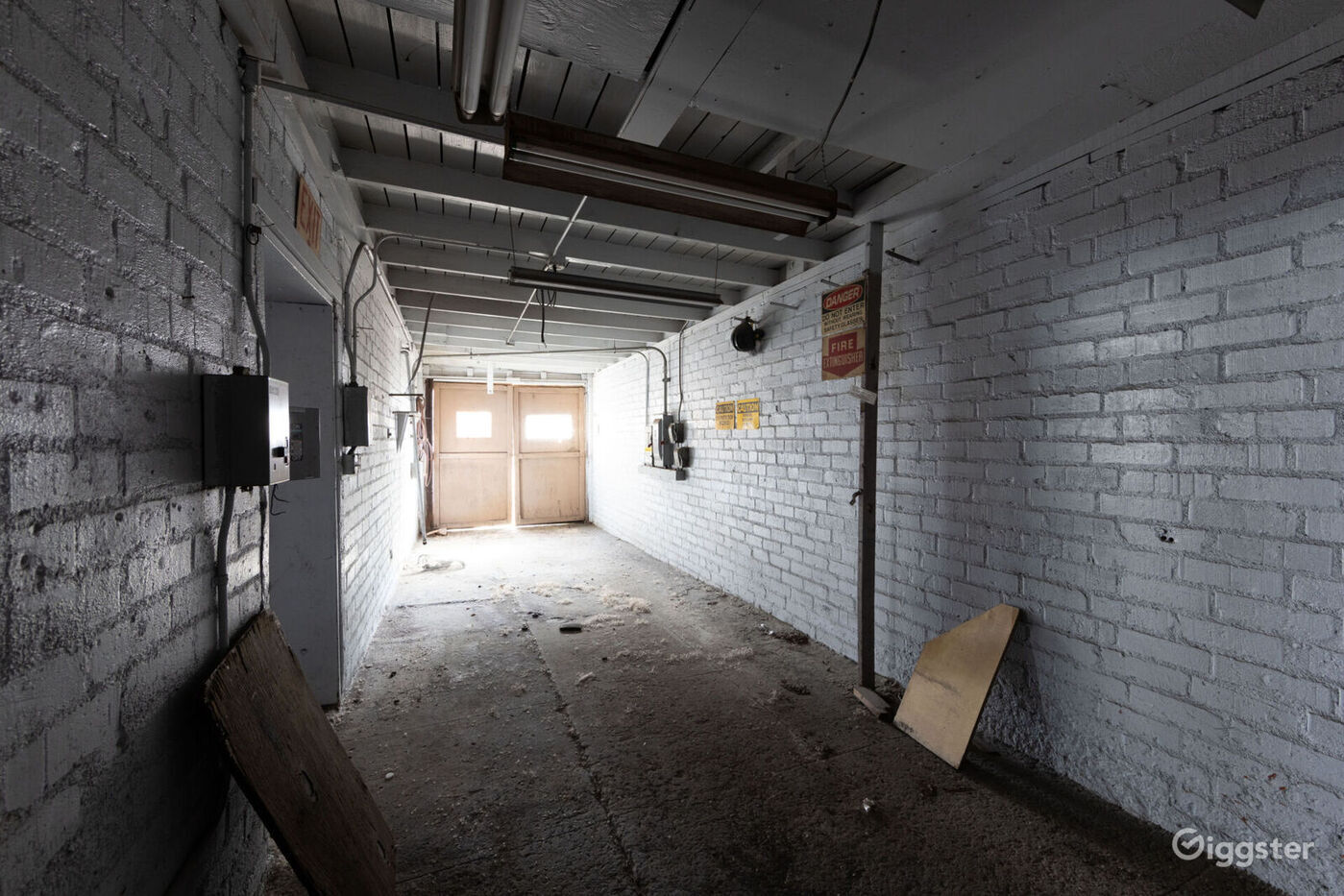 Scare Factory Burbank 6,500 sqf | Rent this location on Giggster