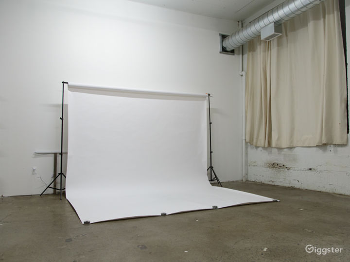 Versatile White Wall Studio in Historical Building | Rent this location ...