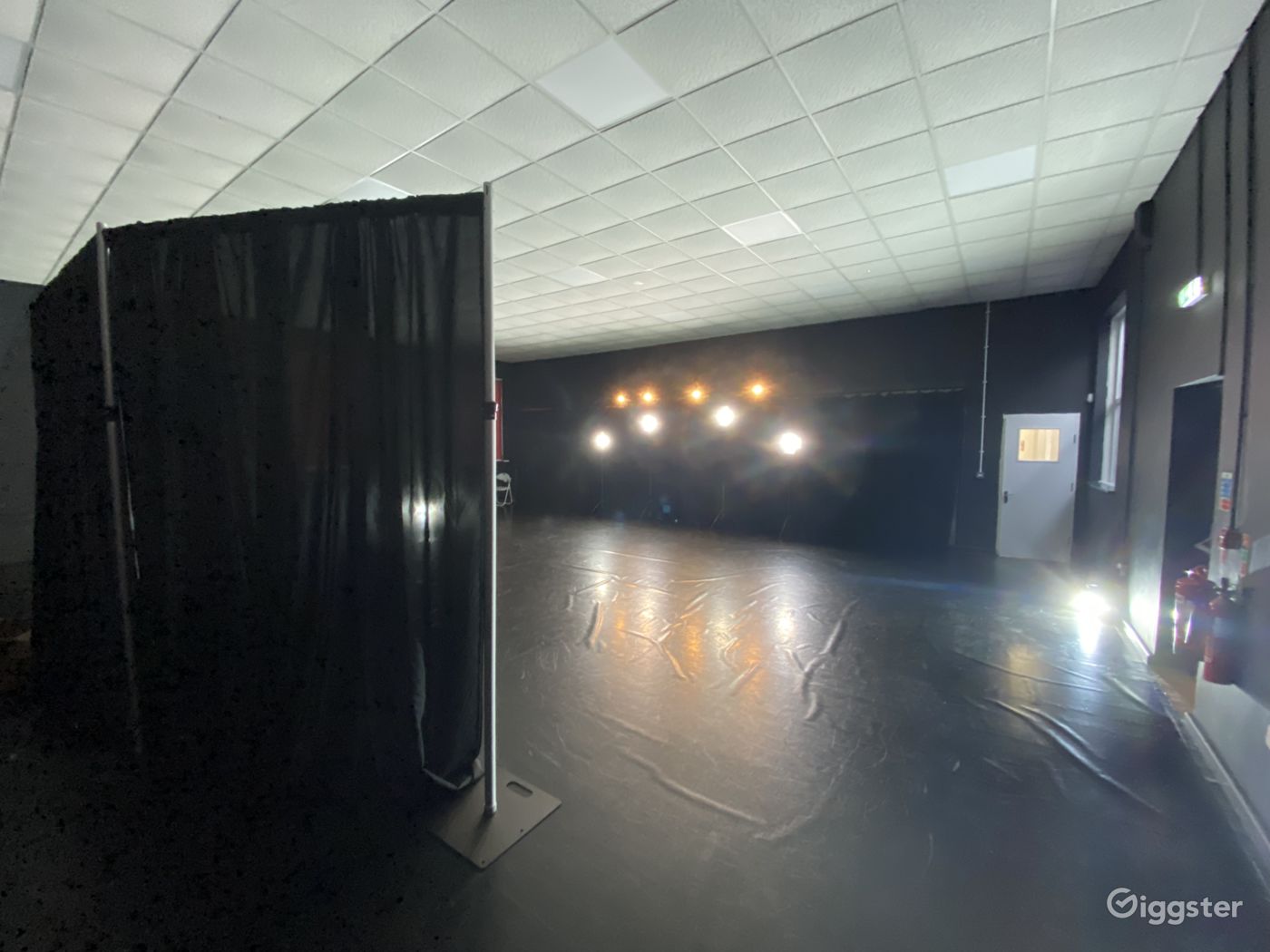 Large Dance Studios in Cardiff | Rent this location on Giggster