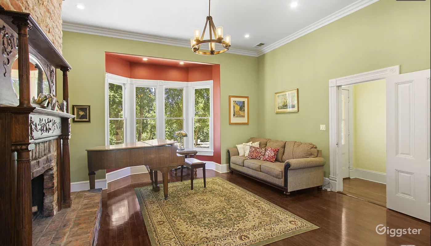 Beautiful Victorian farm house on a 15 acre ranch | Rent this location ...