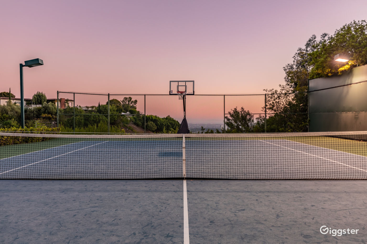 BEVERLY HILLS VILLA - TENNIS/BASKETBALL COURT | Rent this location on ...