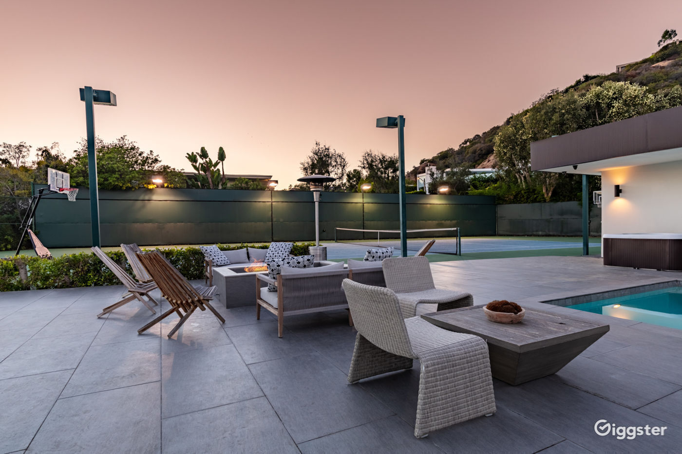 BEVERLY HILLS VILLA - TENNIS/BASKETBALL COURT | Rent this location on ...