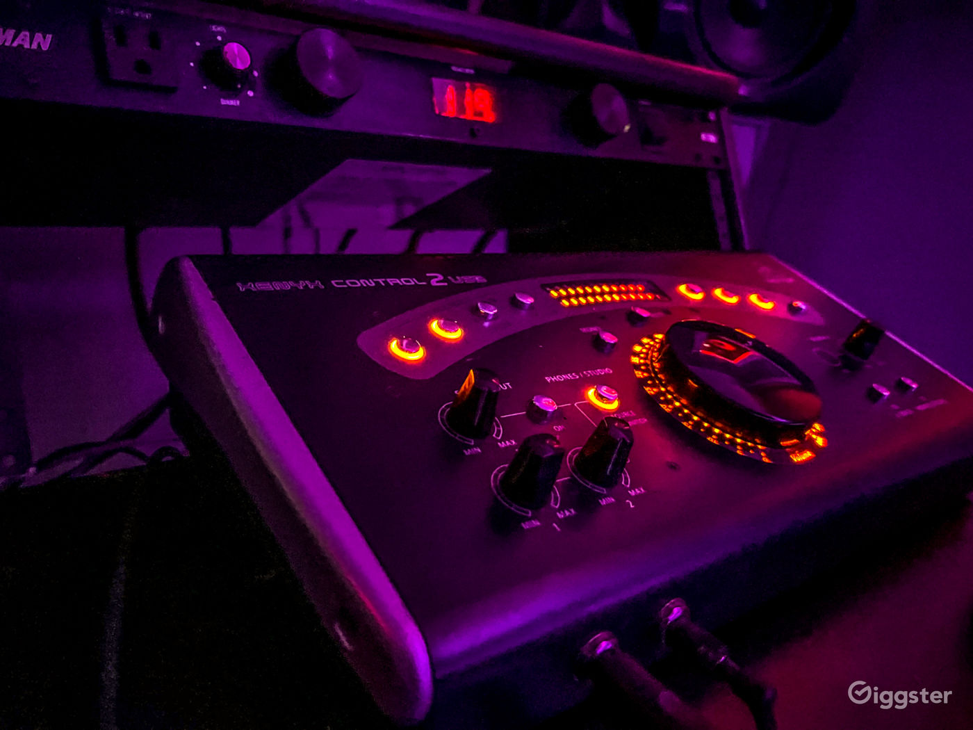 Spaceship themed Recording Studio W/ WALL SPEAKERS | Rent this location ...