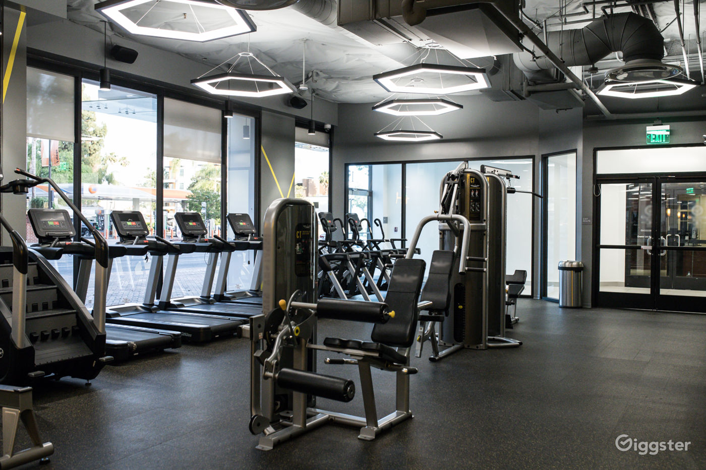 Nola 155 Gym Facility | Rent this location on Giggster