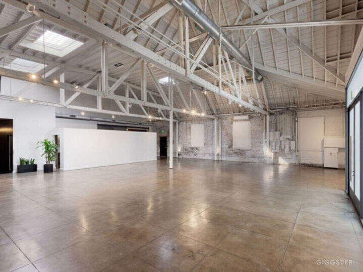 Expansive Multipurpose Warehouse Space in DTLA | Rent this location on ...