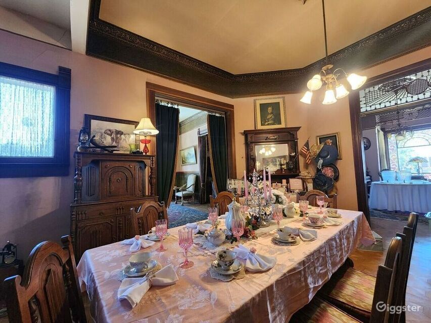 Queen Anne Victorian time-Capsule -Mansion | Rent this location on Giggster