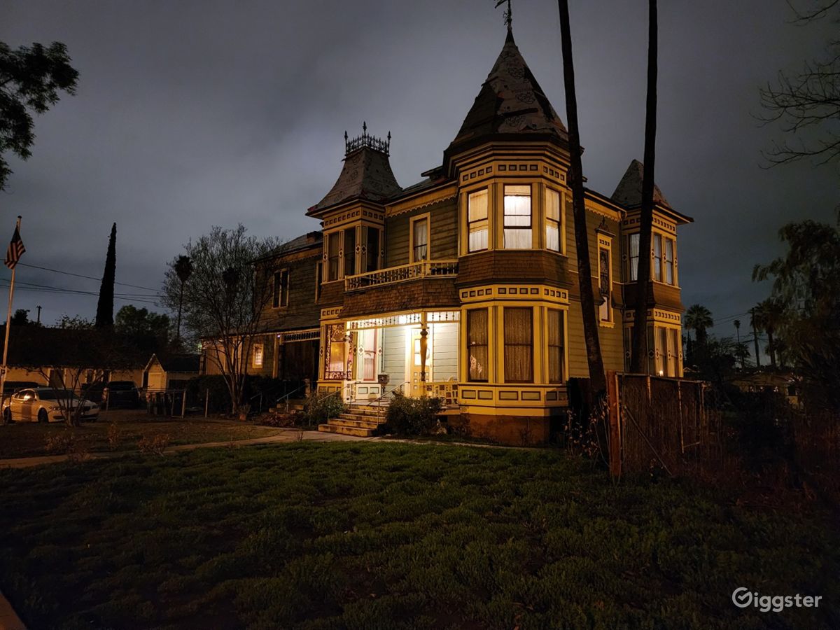 Queen Anne Victorian time-Capsule -Mansion | Rent this location on Giggster