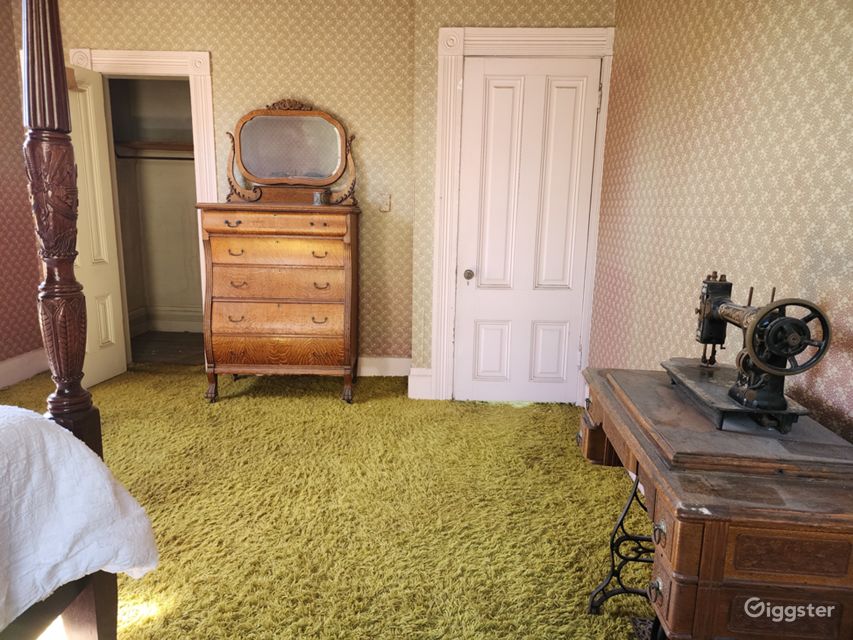 Queen Anne Victorian time-Capsule -Mansion | Rent this location on Giggster