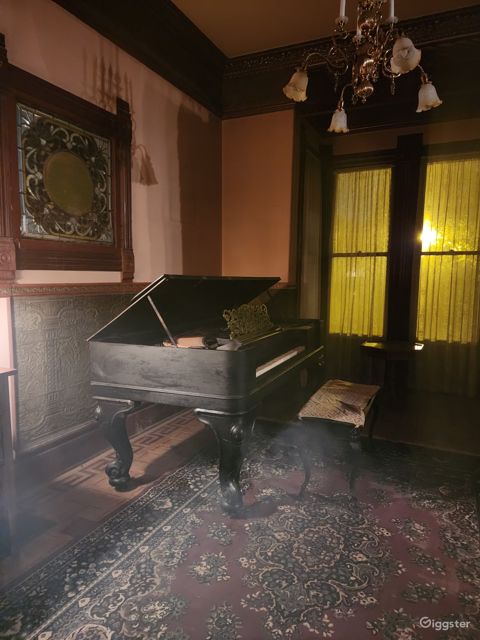 Queen Anne Victorian time-Capsule -Mansion | Rent this location on Giggster