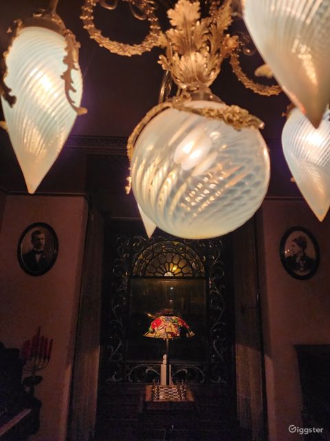 Queen Anne Victorian time-Capsule -Mansion | Rent this location on Giggster