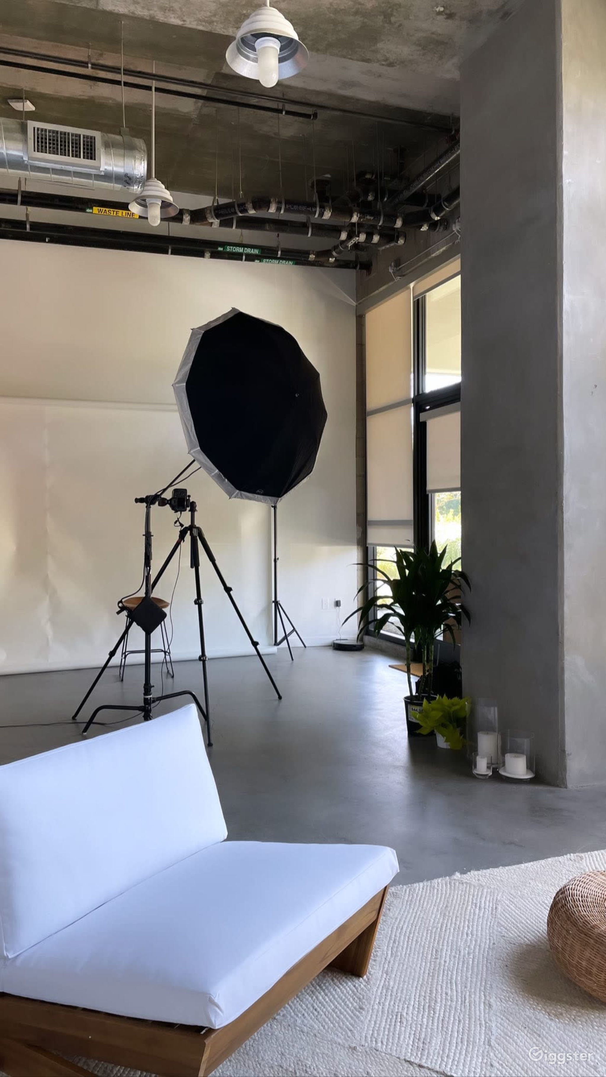 New York Style Studio | Rent this location on Giggster